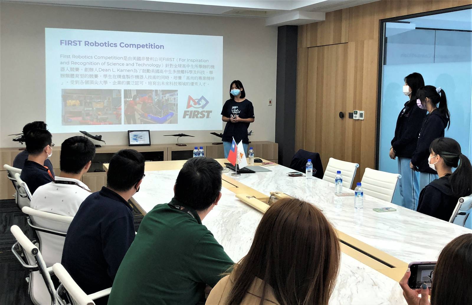 新北崇光FRC機器人女力戰隊募資百萬 前進夏威夷區賽 - 國立教育廣播電臺Channel+